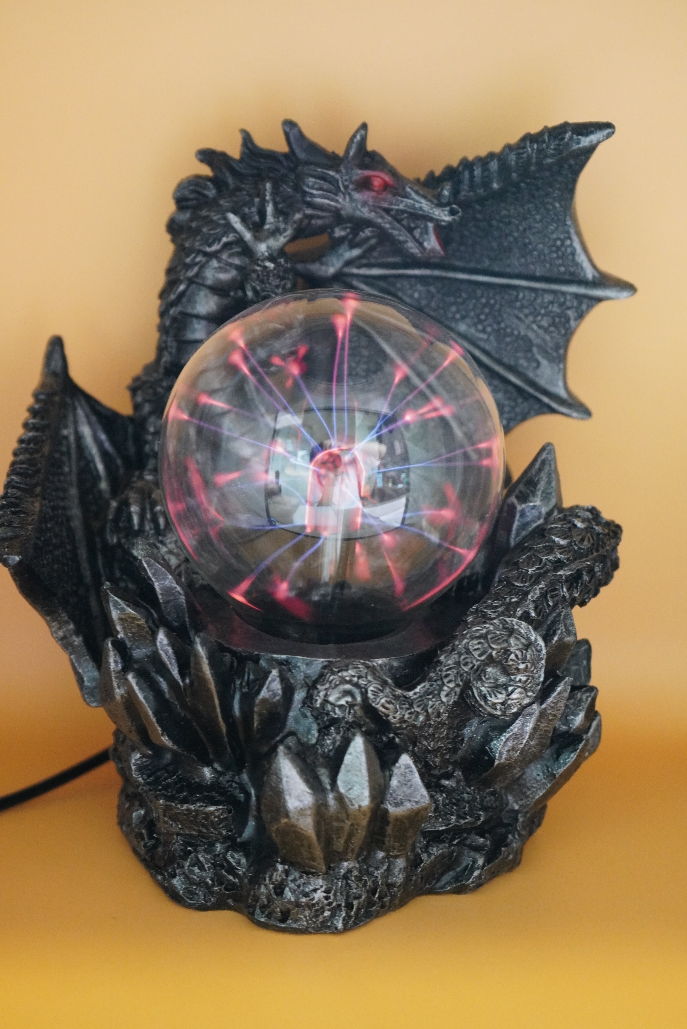 Mystical Dragon Plasma Ball Lamp – Fantasy Decorative Light – Vachi